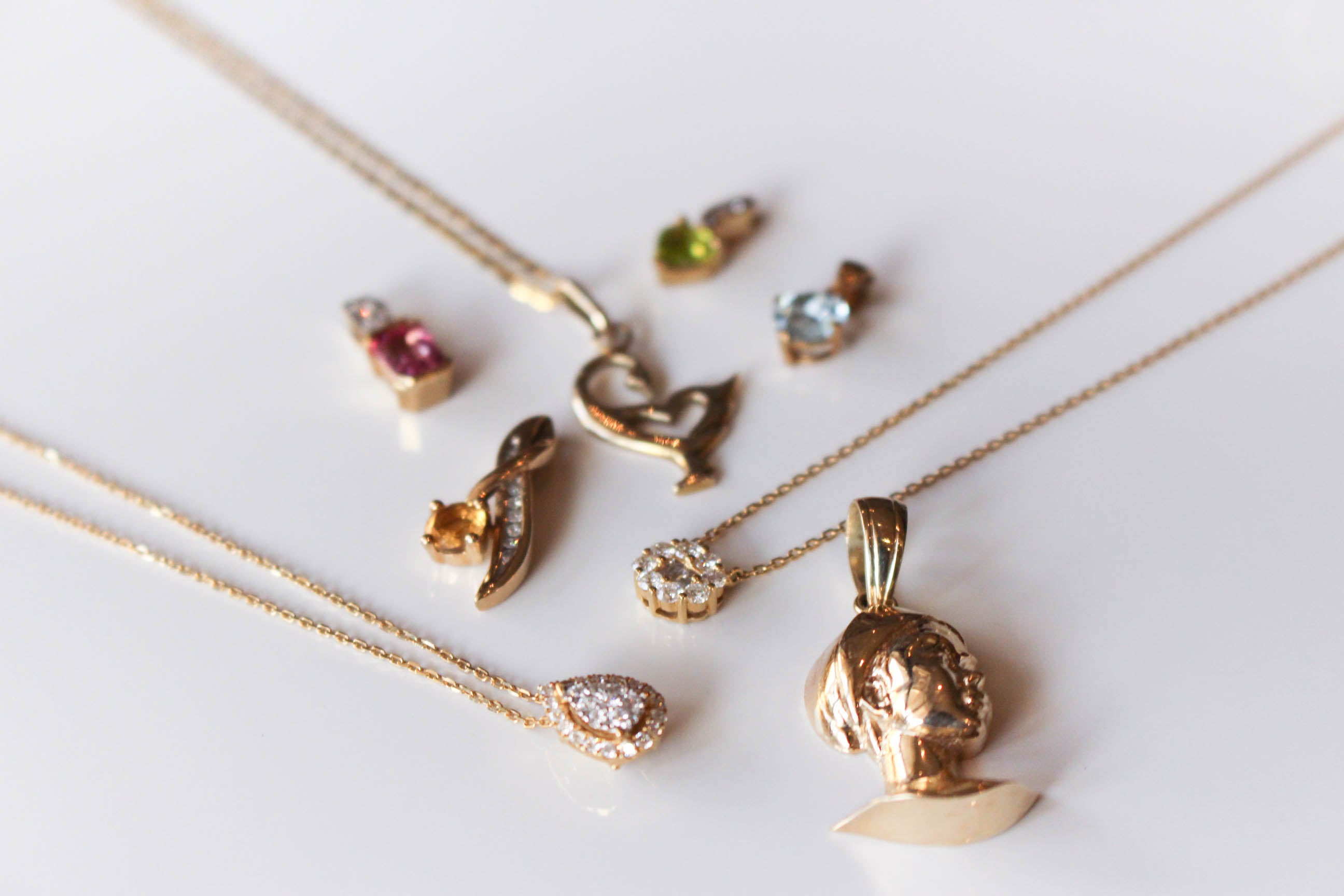 HOW TO STORE AND CLEAN YOUR JEWELRY – SueShimmers